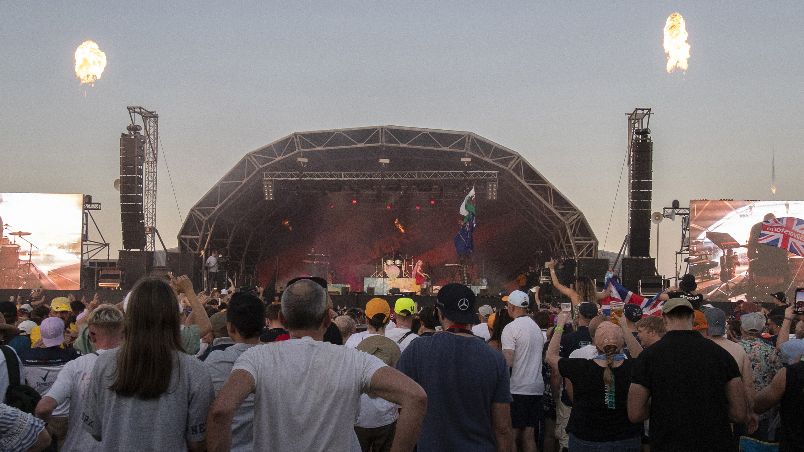 Silverstone entertains 140,000 fans with Electro-Voice and Dynacord ...