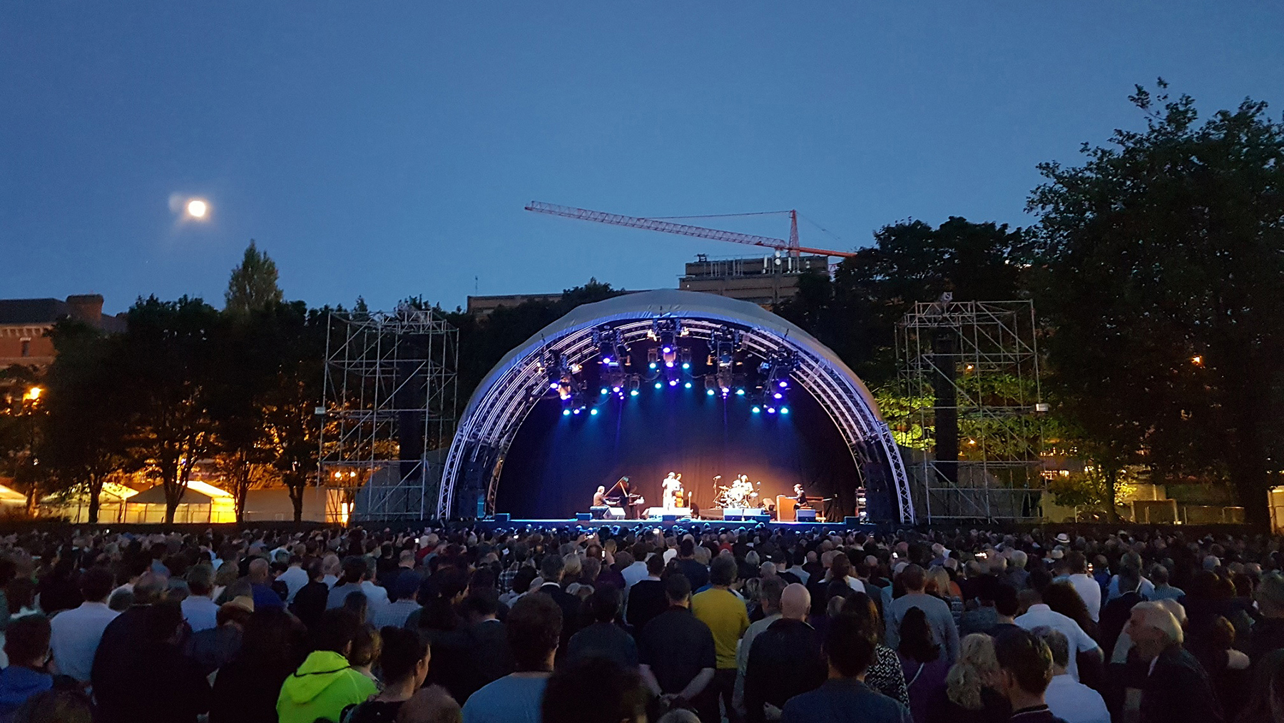 X2 at the Summer Series at Trinity College, Dublin | Electro-Voice